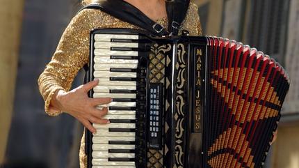 María Jesús y su Acordeón | Entradas Conciertos y Giras 2024-2025 - Wegow