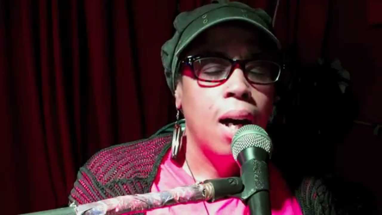 Lilli Lewis | Concert Tickets and Tours 2025 - Wegow