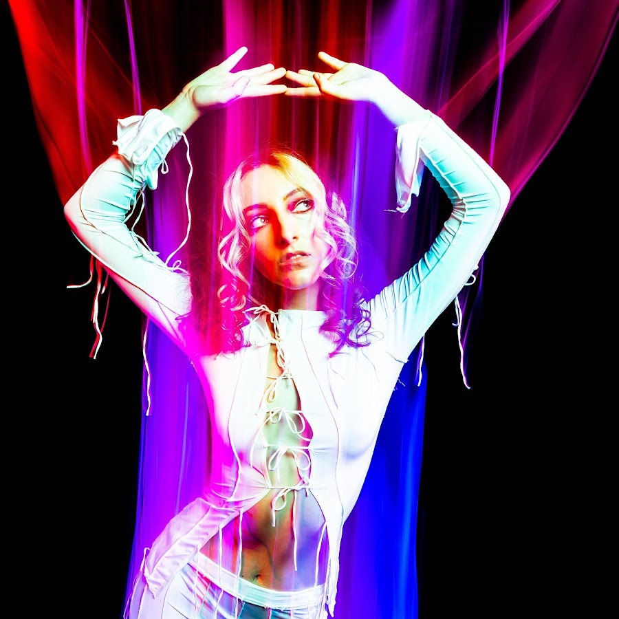 Lola Colette | Billets de concerts et tournées 2026 - Wegow