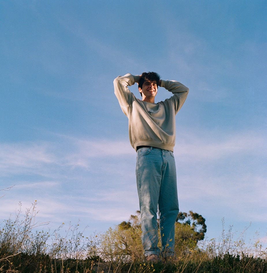 Iñigo Quintero presenta "Es sólo música"